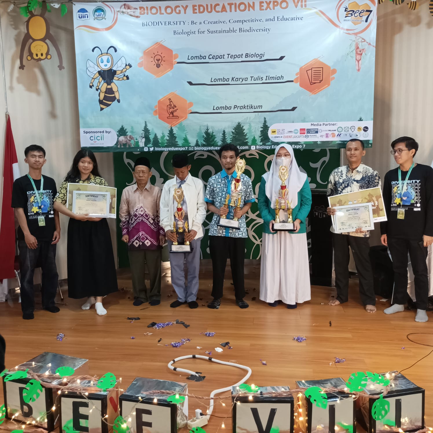 SMA IHBS Juara LCTB BEE VII Di Universitas Islam Negeri Jakarta